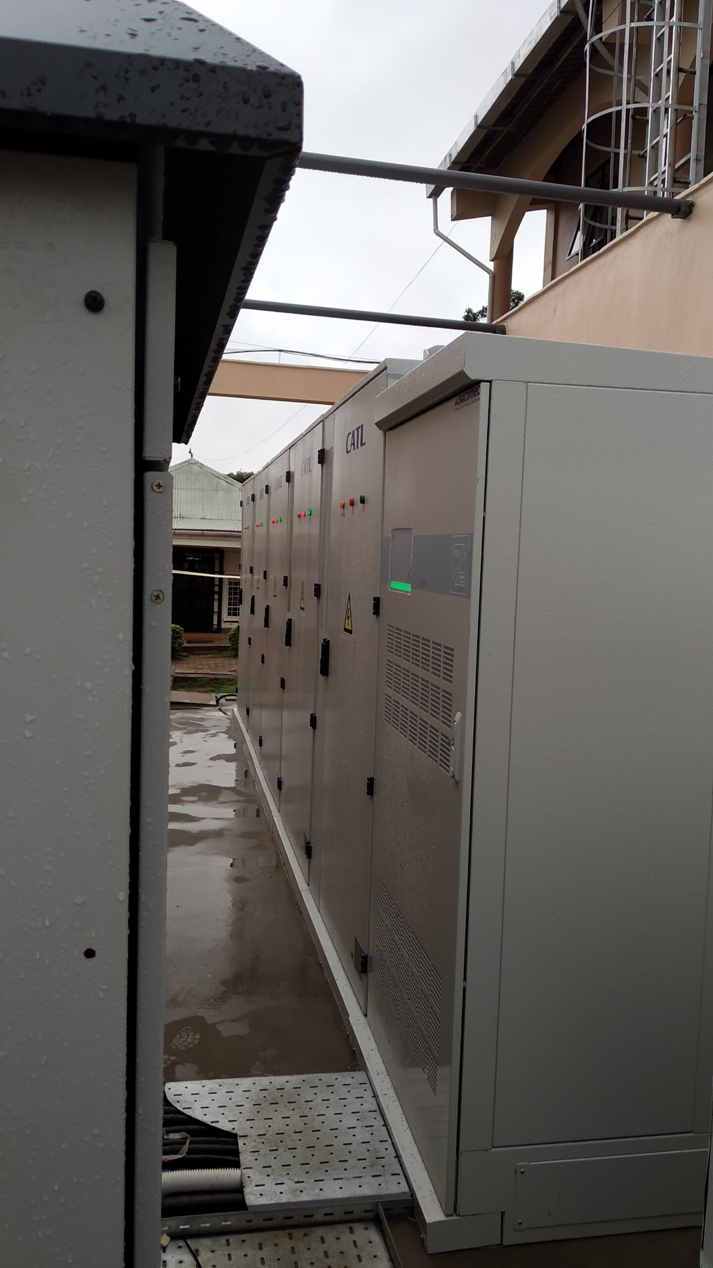 Why should we install solar hybrid system? - Azimut 360 Energia Solar ...